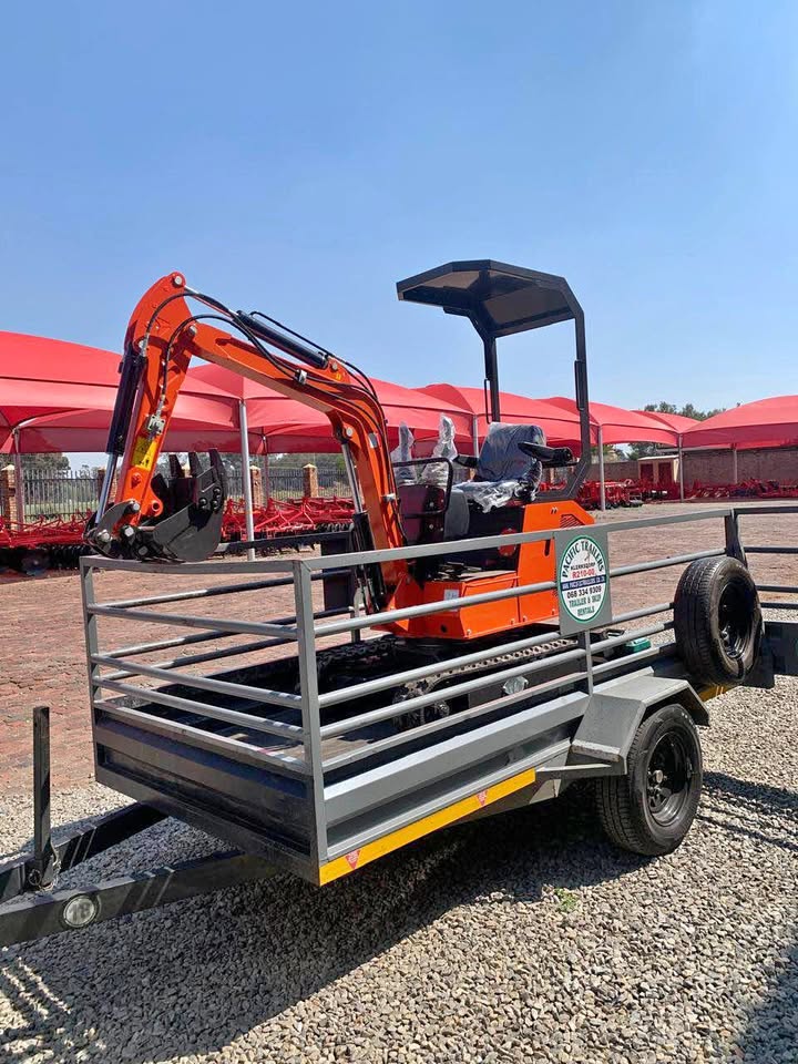 MINI EXCAVATOR 10% discount | Junk Mail Marketplace