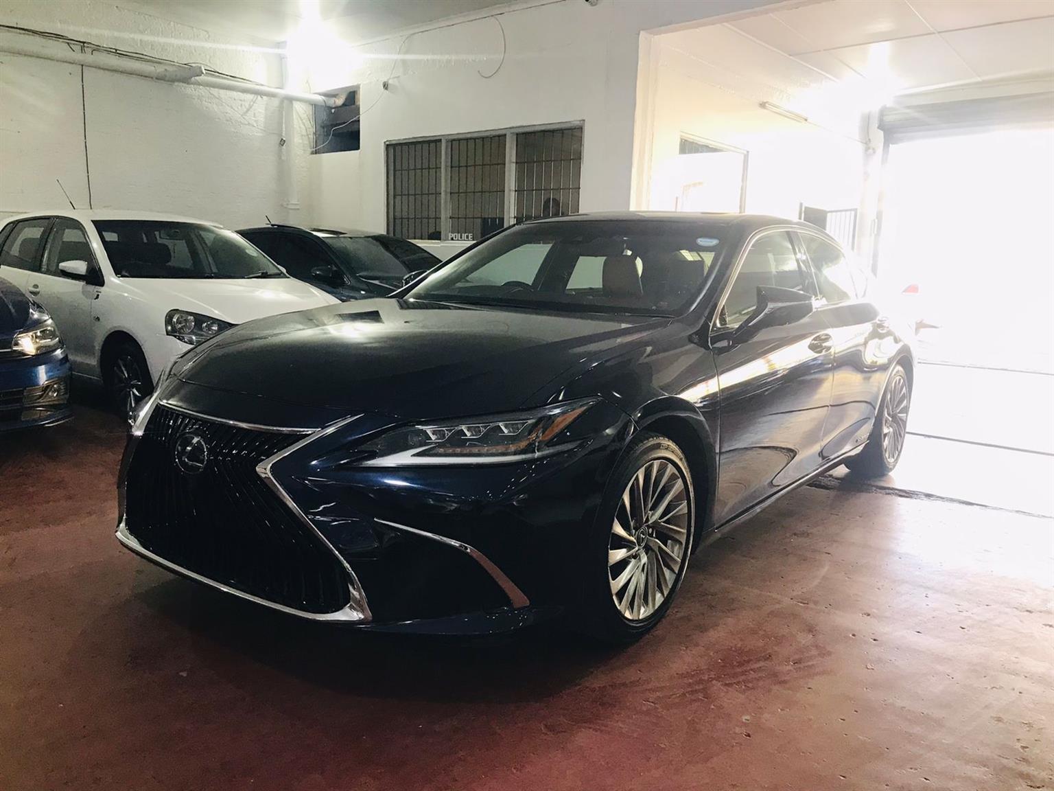 Lexus Es300 | Junk Mail Marketplace