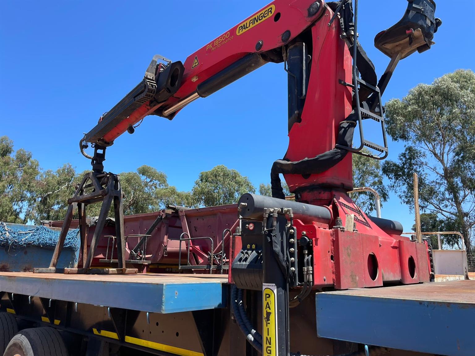 2021 Henred Fruehauf tri axle brick trailer | Junk Mail