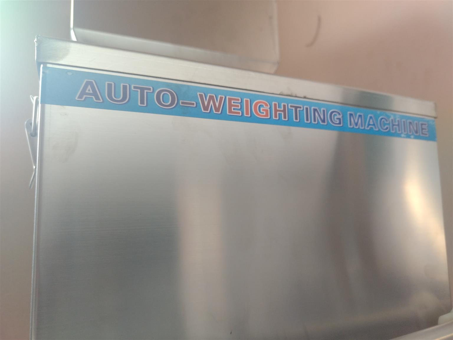 Packing Machine, Packs from 1grams to 999grams of food like sugar beans ...