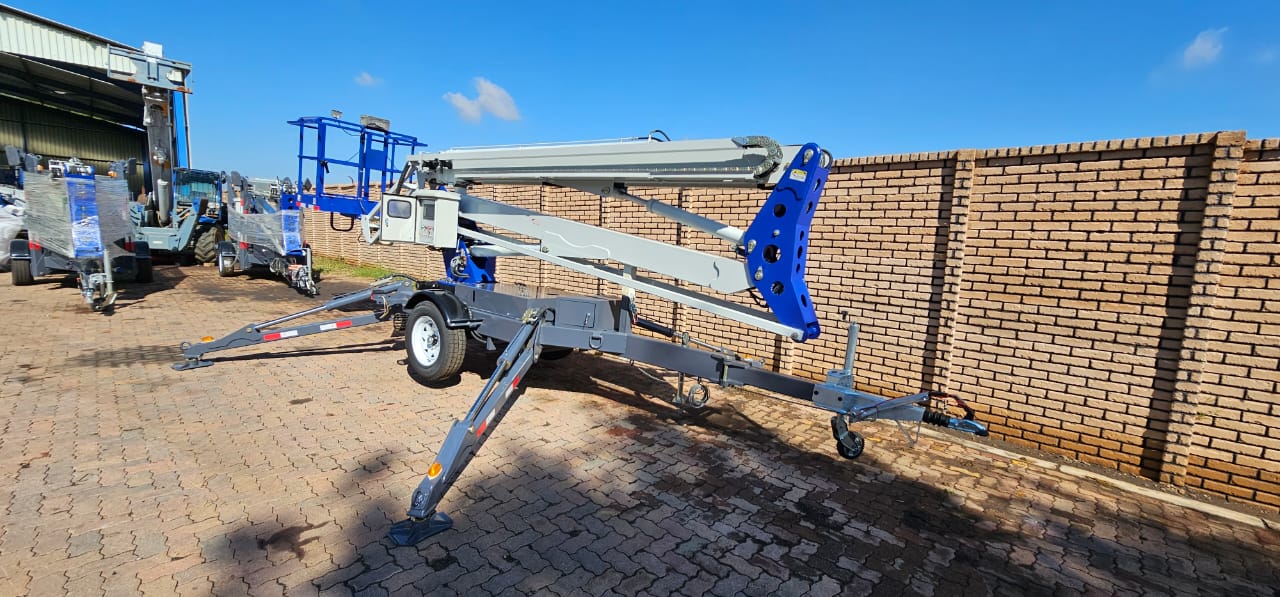 18m Trailer Mounted Cherry Picker | Junk Mail