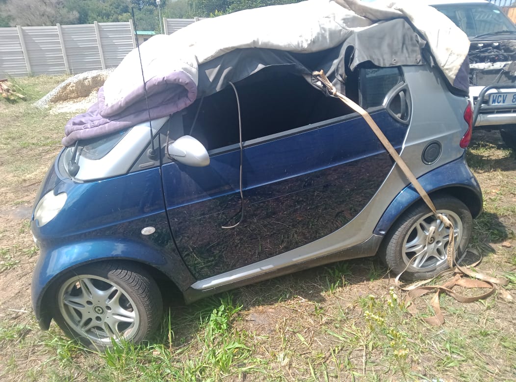 Smart Kar stripping for spares | Junk Mail Marketplace