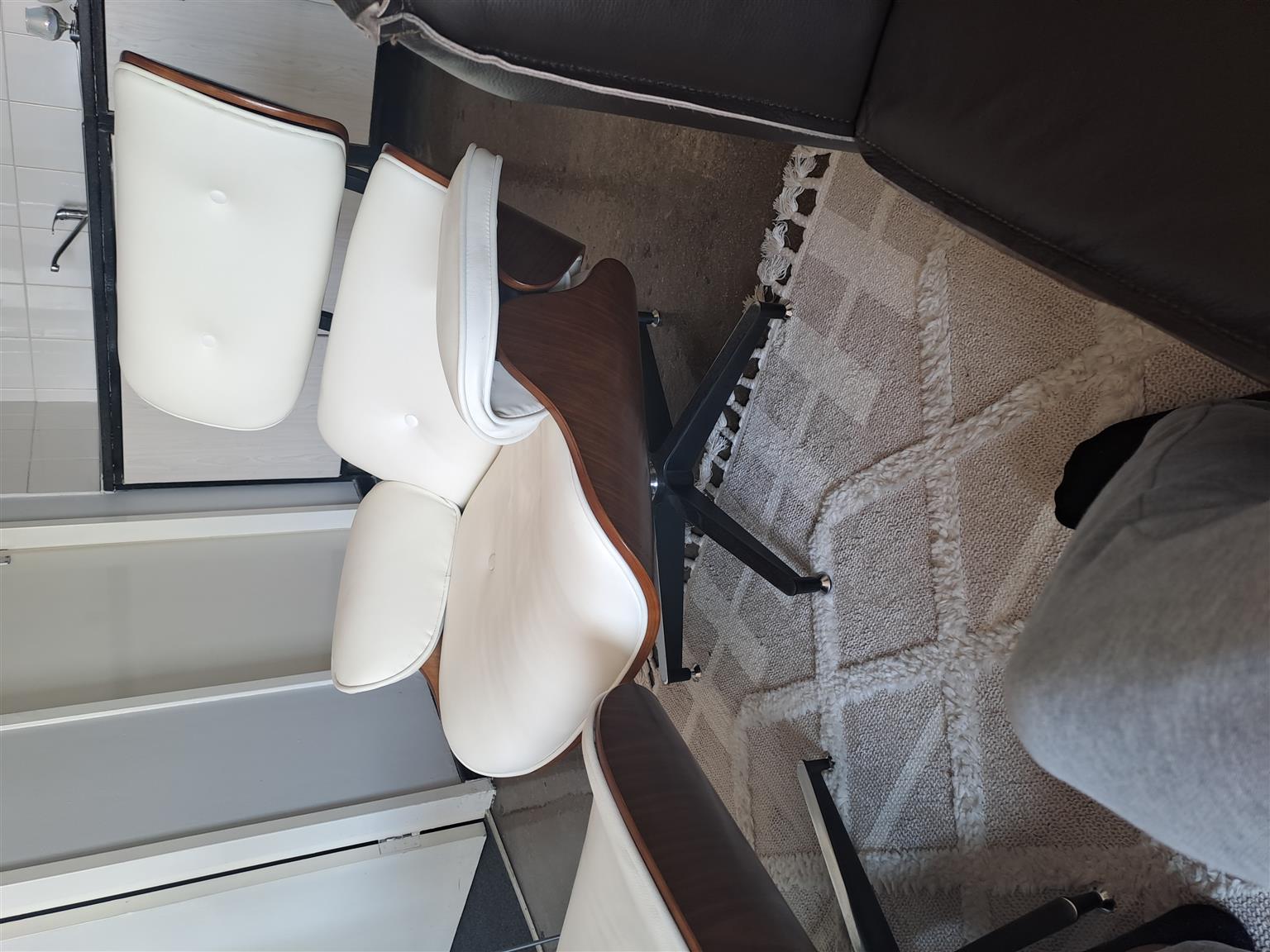 Ross relax chair with foot stool | Junk Mail Marketplace