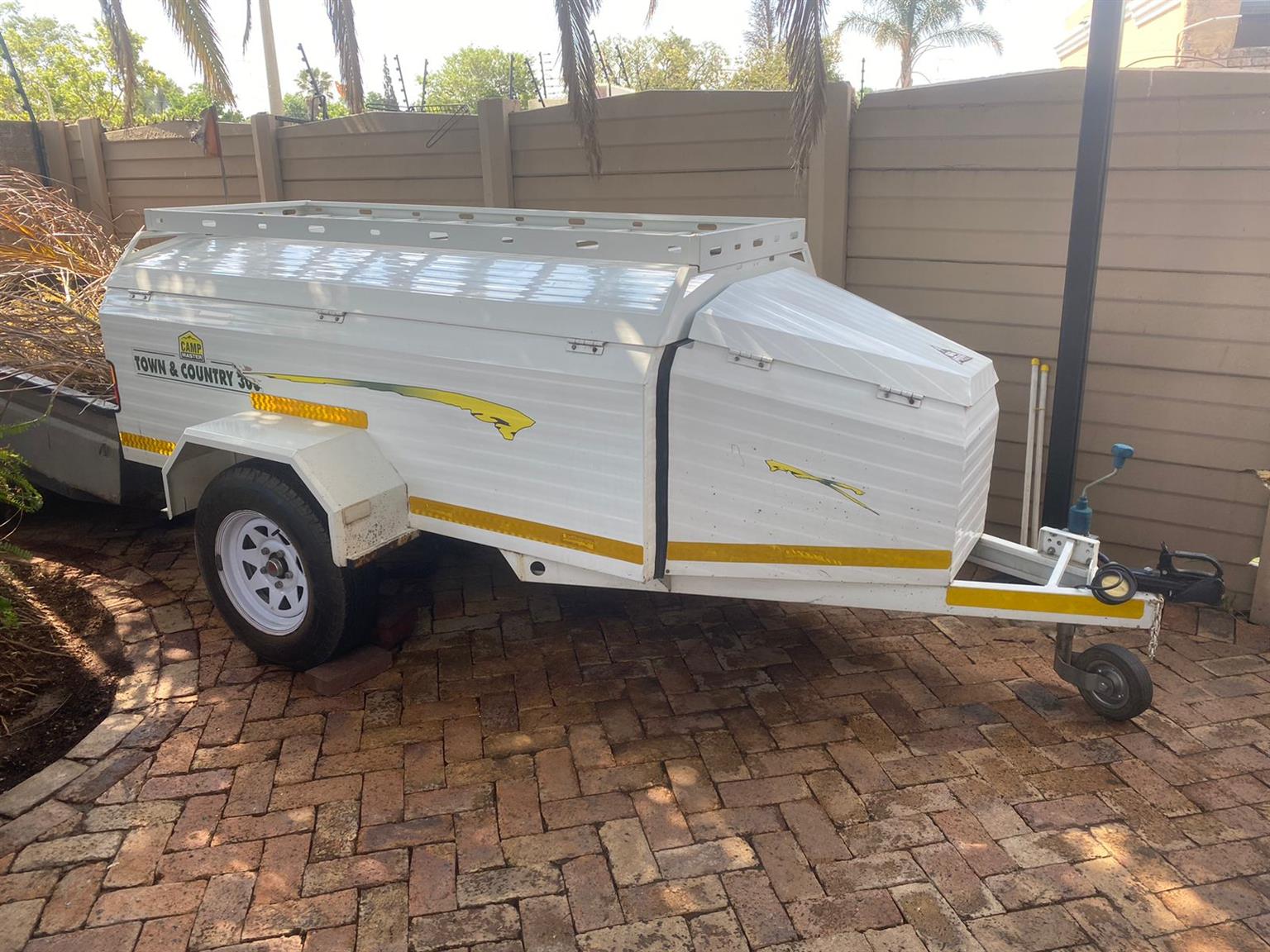 Camp master. Town and country 300 trailer. 7ft. | Junk Mail Marketplace