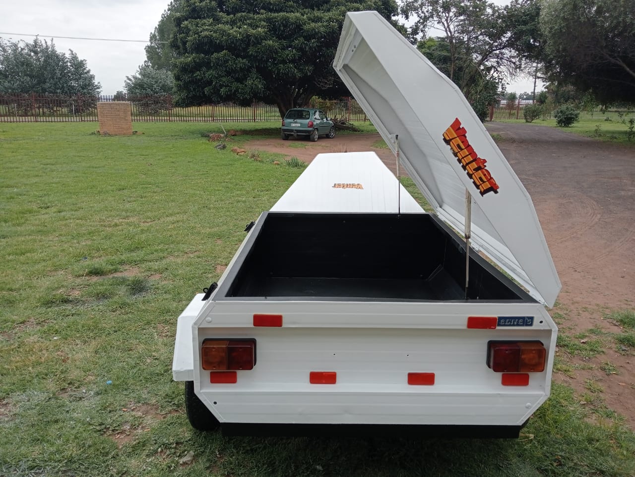 Venter trailer elite 5 | Junk Mail Marketplace