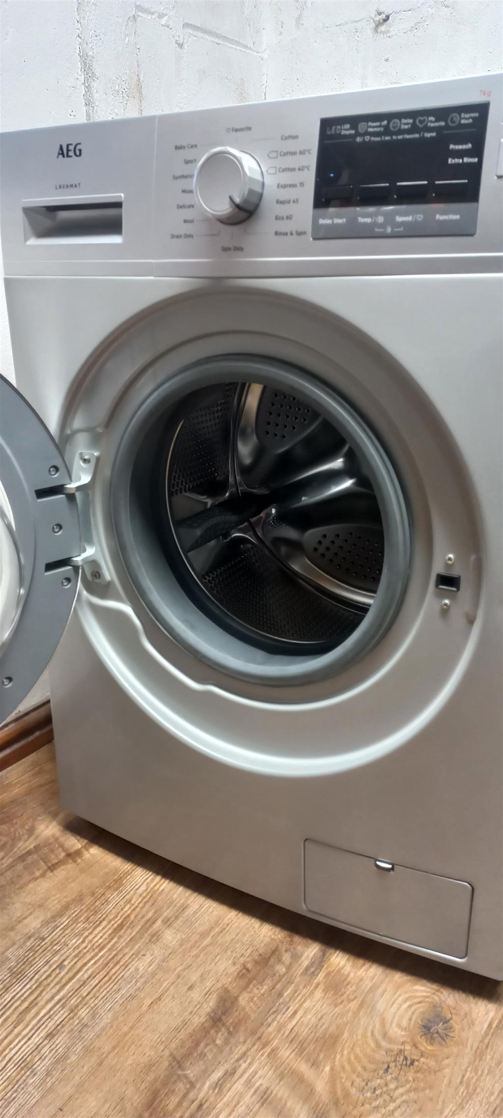 AEG Front Load Washing Machine for Sale | Junk Mail Marketplace