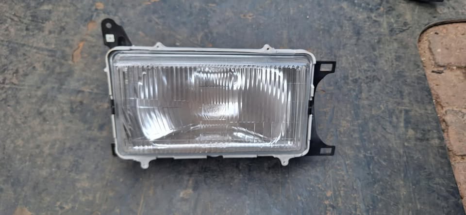 Toyota cressida RX60 headlight available | Junk Mail Marketplace