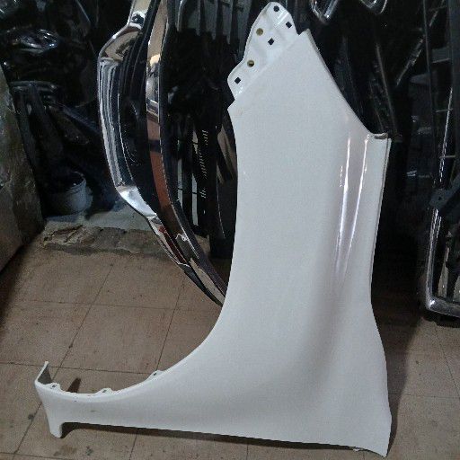 Used Toyota hilux gd6 fender for sale in Gauteng | Auto Mart