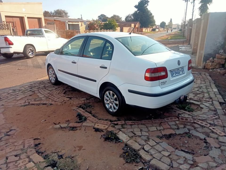 POLO BUJWA | Junk Mail Marketplace