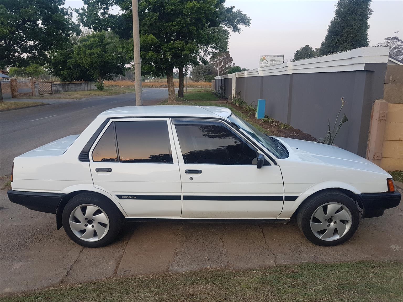 Toyota Corolla 85