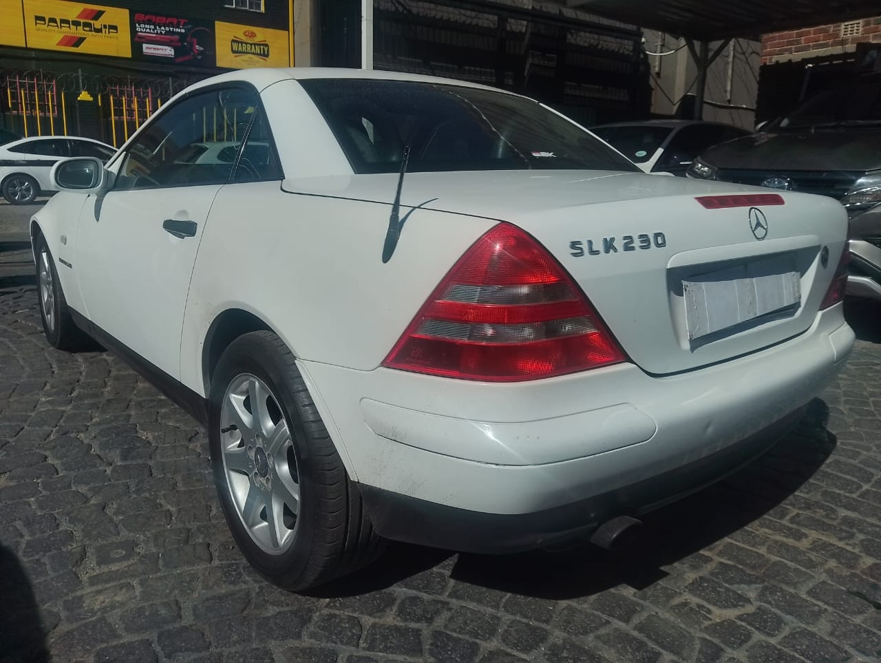 1999 Mercedes-Benz SLK Coupe SLK230 Kompressor Auto RWD 240,000km ...