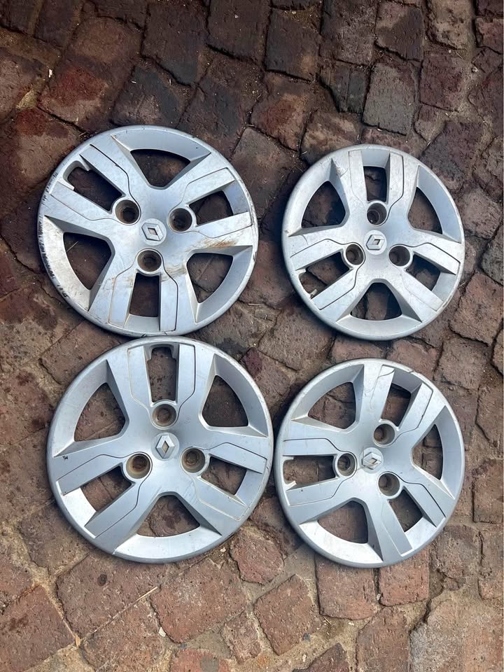 Used RENAULT KWID WHEEL CAPS CALL OR WHATSAPP for sale in Gauteng ...