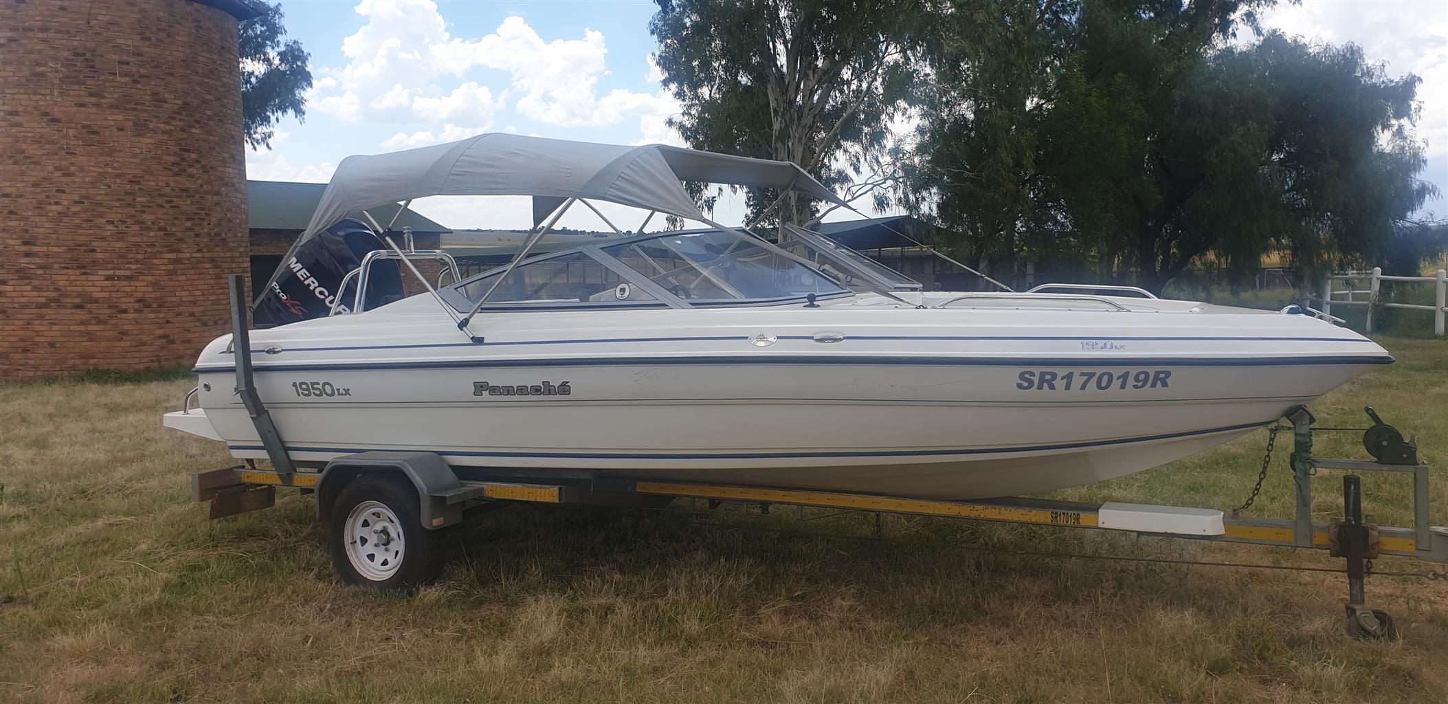 Panache 1950LX Ski Boat for sale | Junk Mail Marketplace