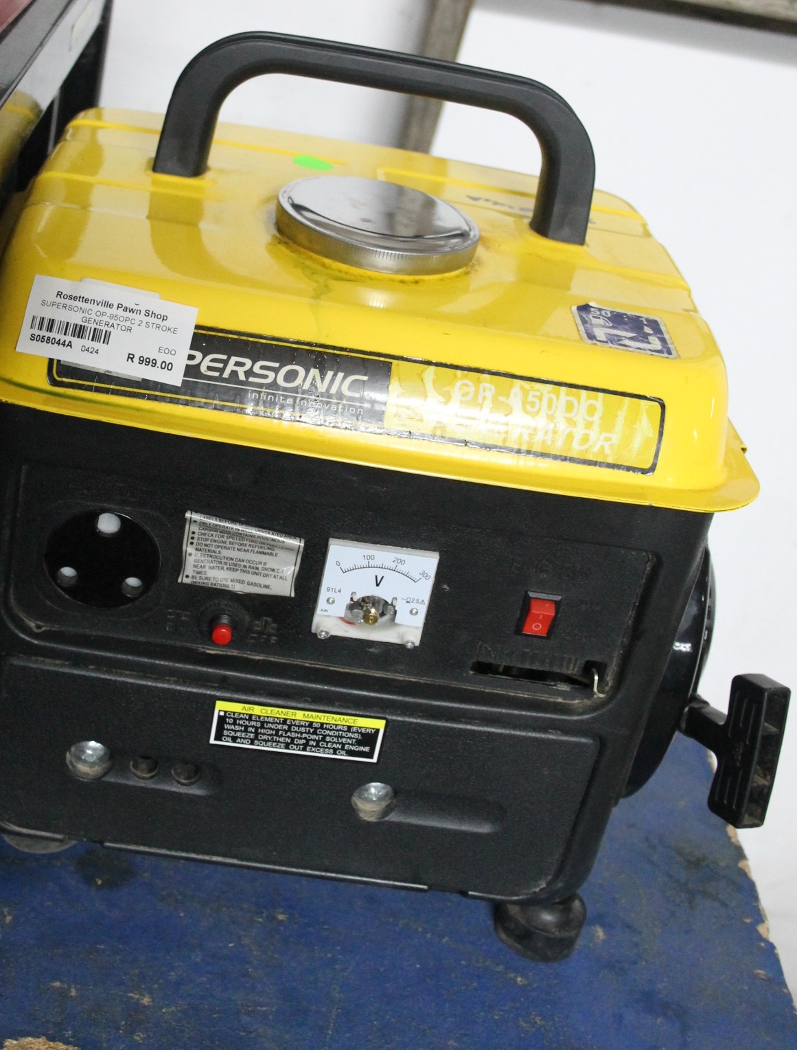 SUPERSONIC 2 STROKE GENERATOR S058044A | Junk Mail Marketplace