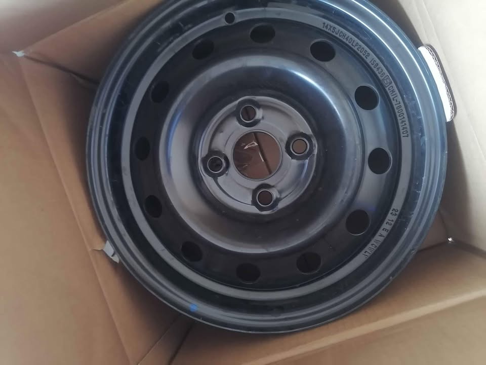 Np200 Steel Rims | Junk Mail Marketplace