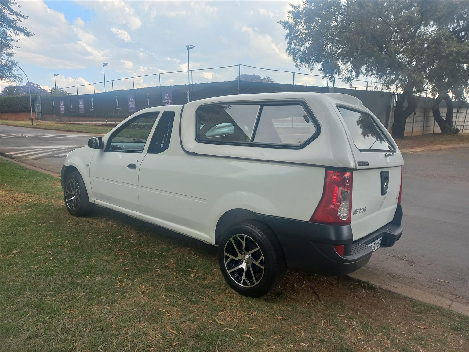 Nissan np200 Beckman canopy white | Junk Mail Marketplace