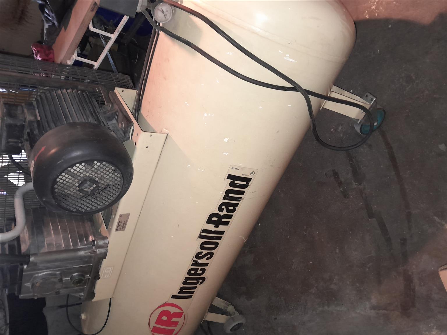 IR Ingersoll-Rand 500 Liter 3 Phace Compressor | Junk Mail Marketplace