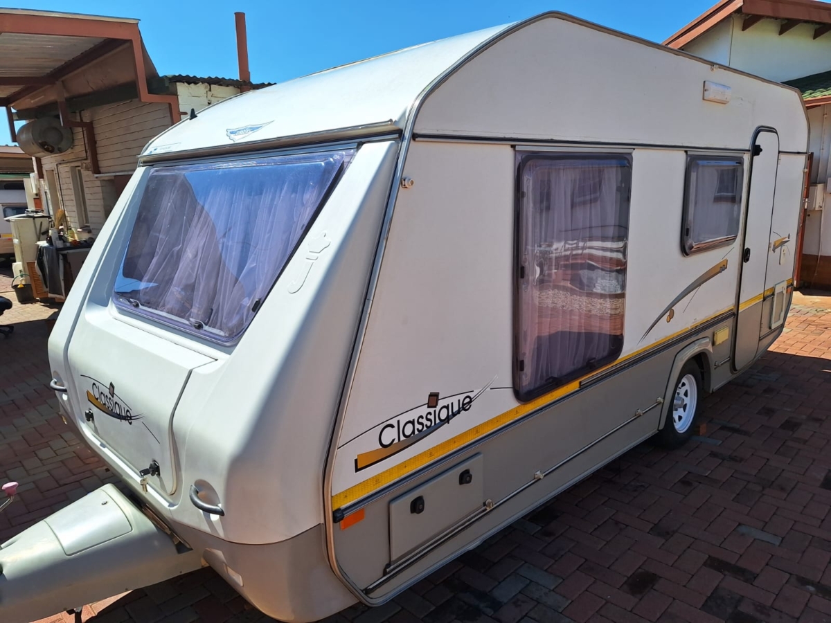 2006 JURGENS CLASSIQUE CARAVAN | Junk Mail Marketplace