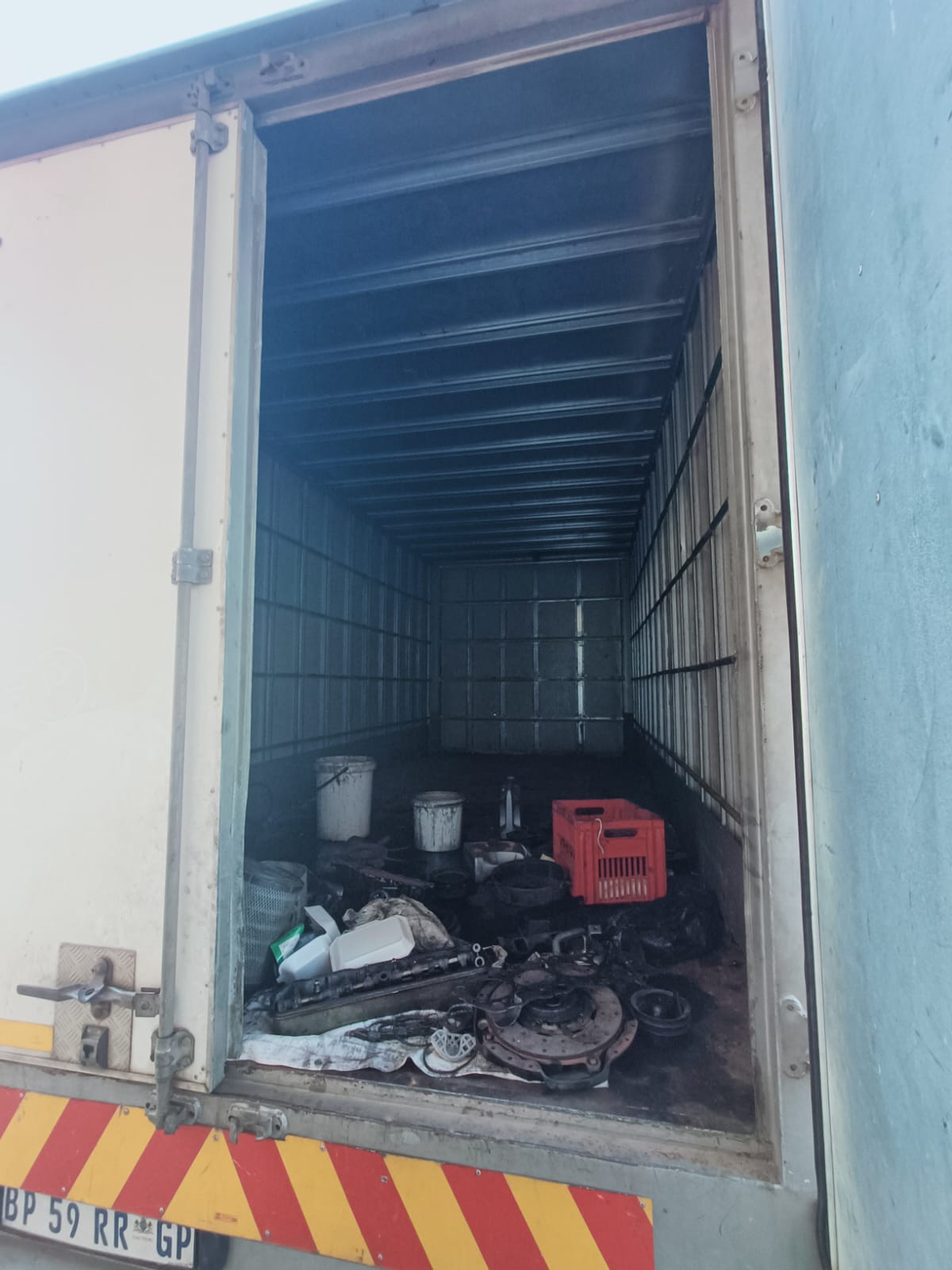 Mitsubishi fuso canter 4ton closed body | Junk Mail Marketplace