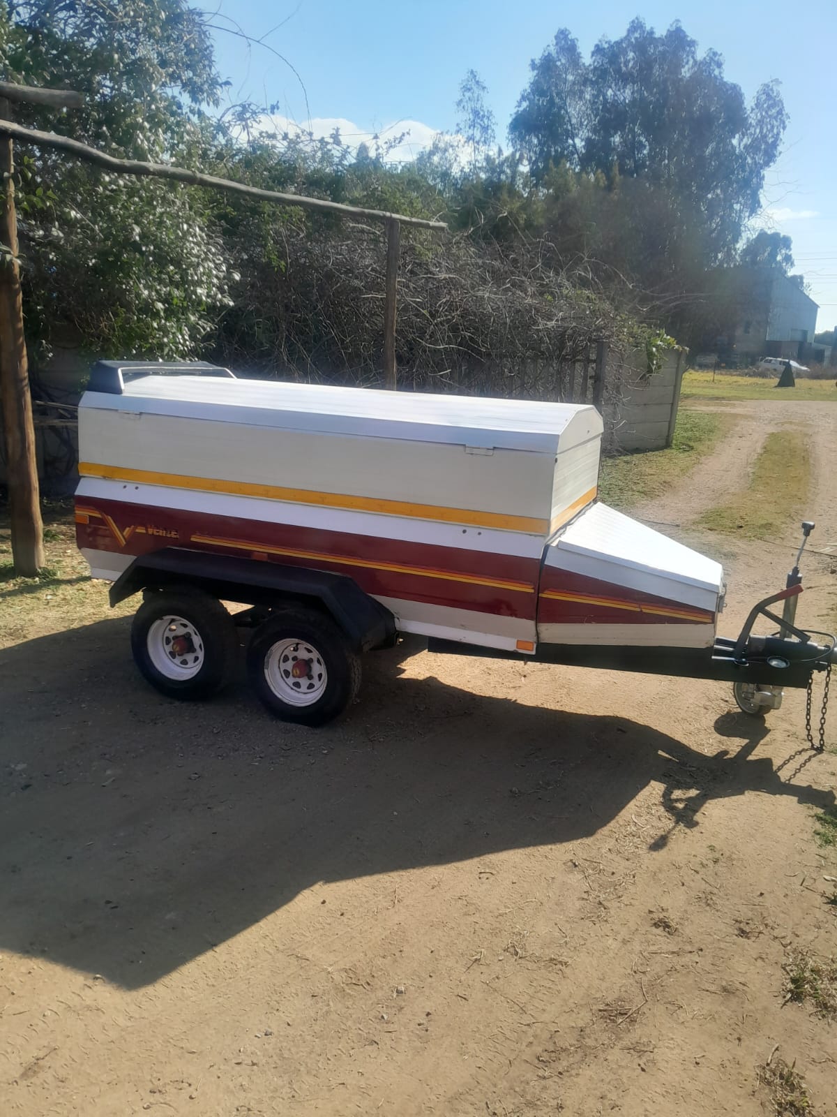 7 FOOT VENTER MOONBUGGY. Double axle luggage trailer with breaking ...