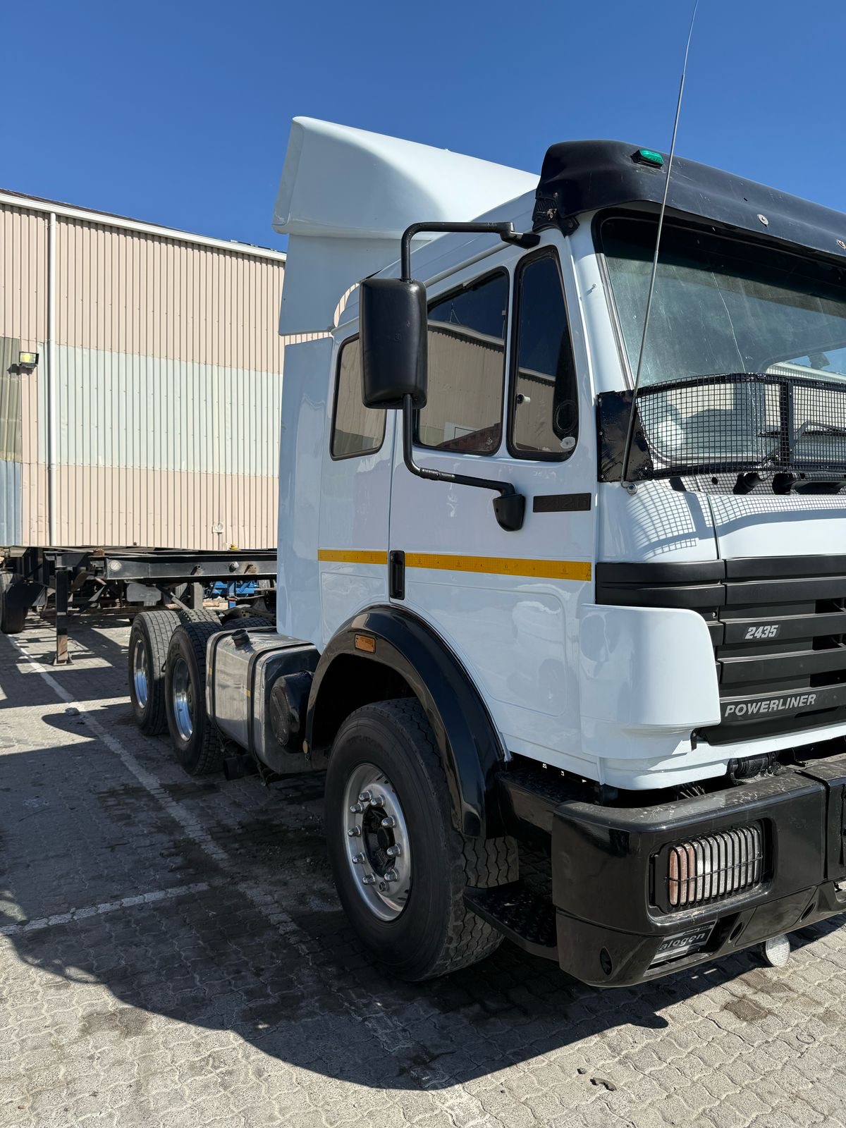 Mercedes Powerliner 2535 | Junk Mail Marketplace