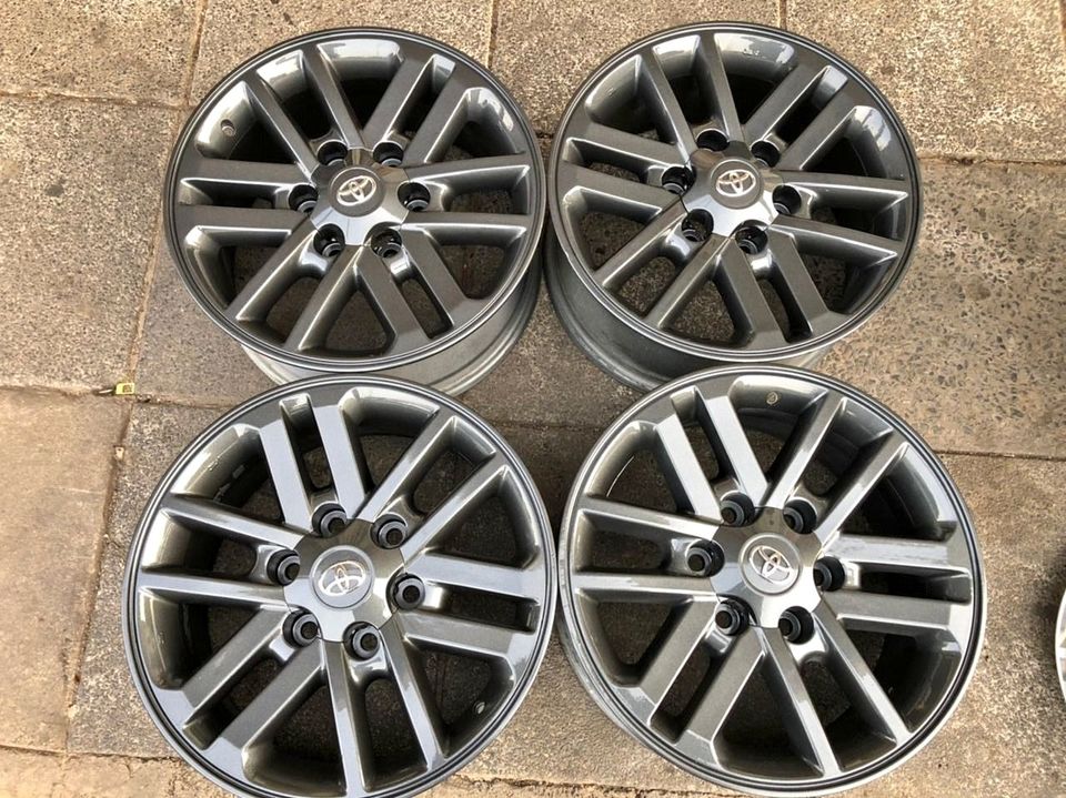 17 Inch Toyota Hilux and Fortuner mags for sale | Junk Mail