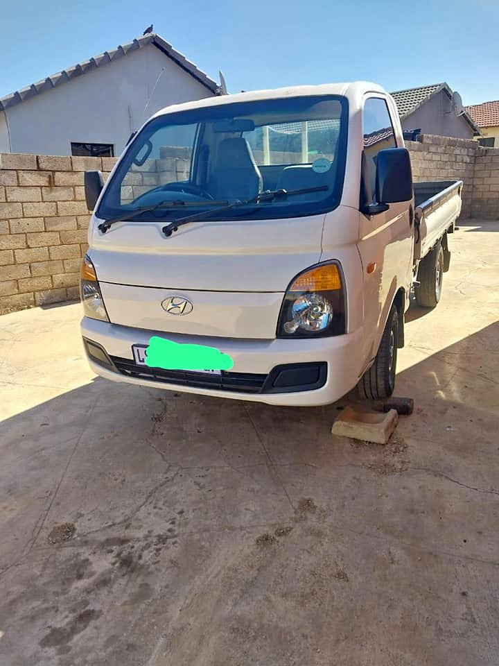 2016 HYUNDAI-H100 BAKKIE SINGLE WHEEL BASE WORKHORSE CLEAN | Junk Mail