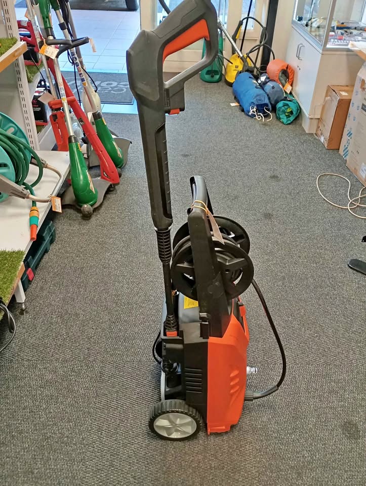 BENNETT READ YLQ5662G-145B 2000W PRESSURE WASHER | Junk Mail Marketplace