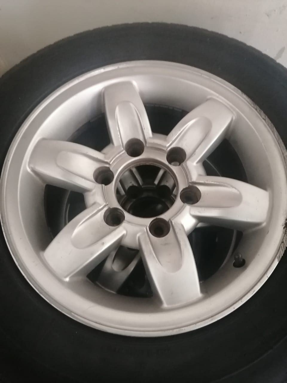 15 inch rims and tyres 6 hole | Junk Mail