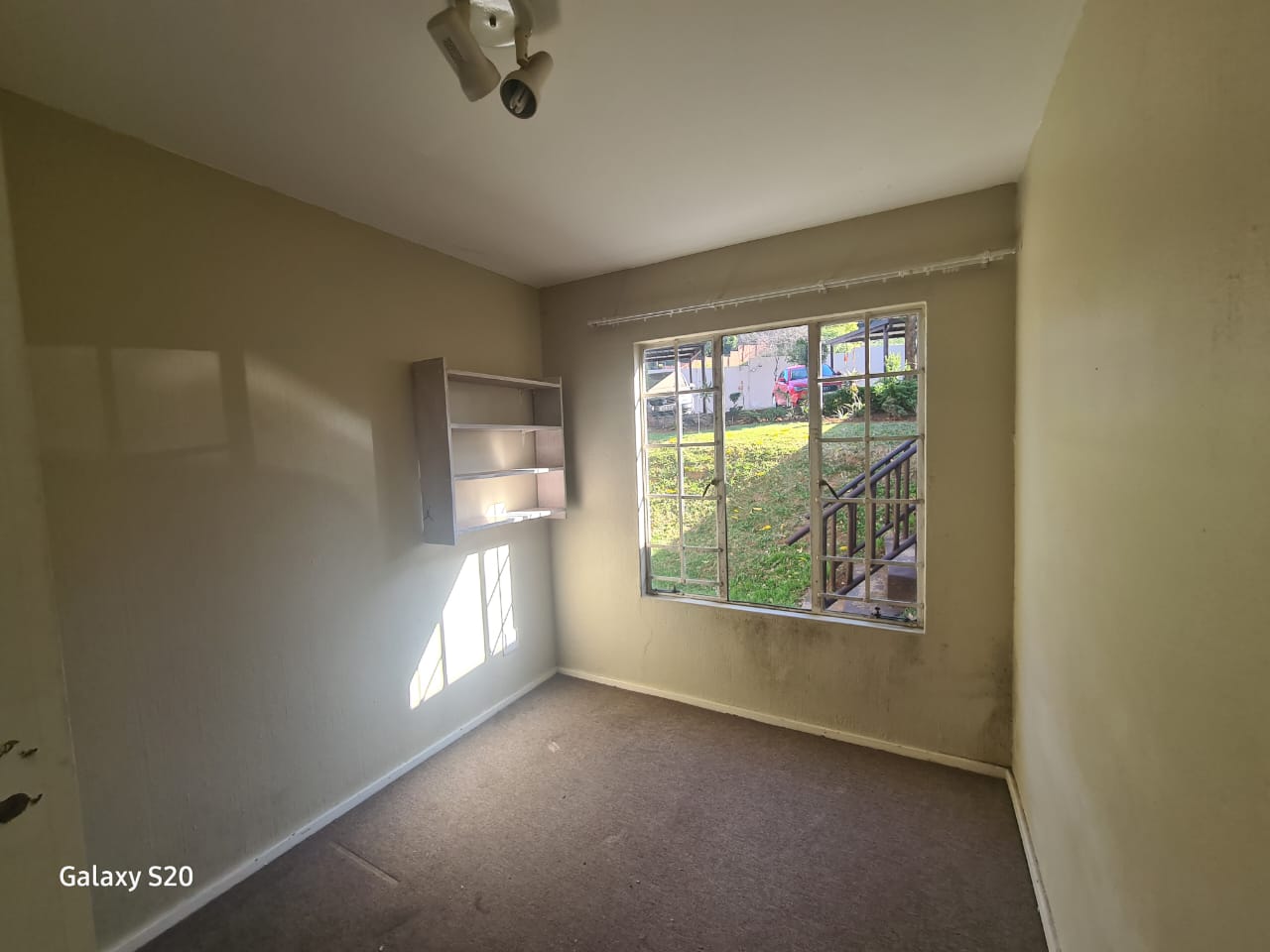 1 room to rent in a 3 bedroom commune apartment, in Pretoria East ...