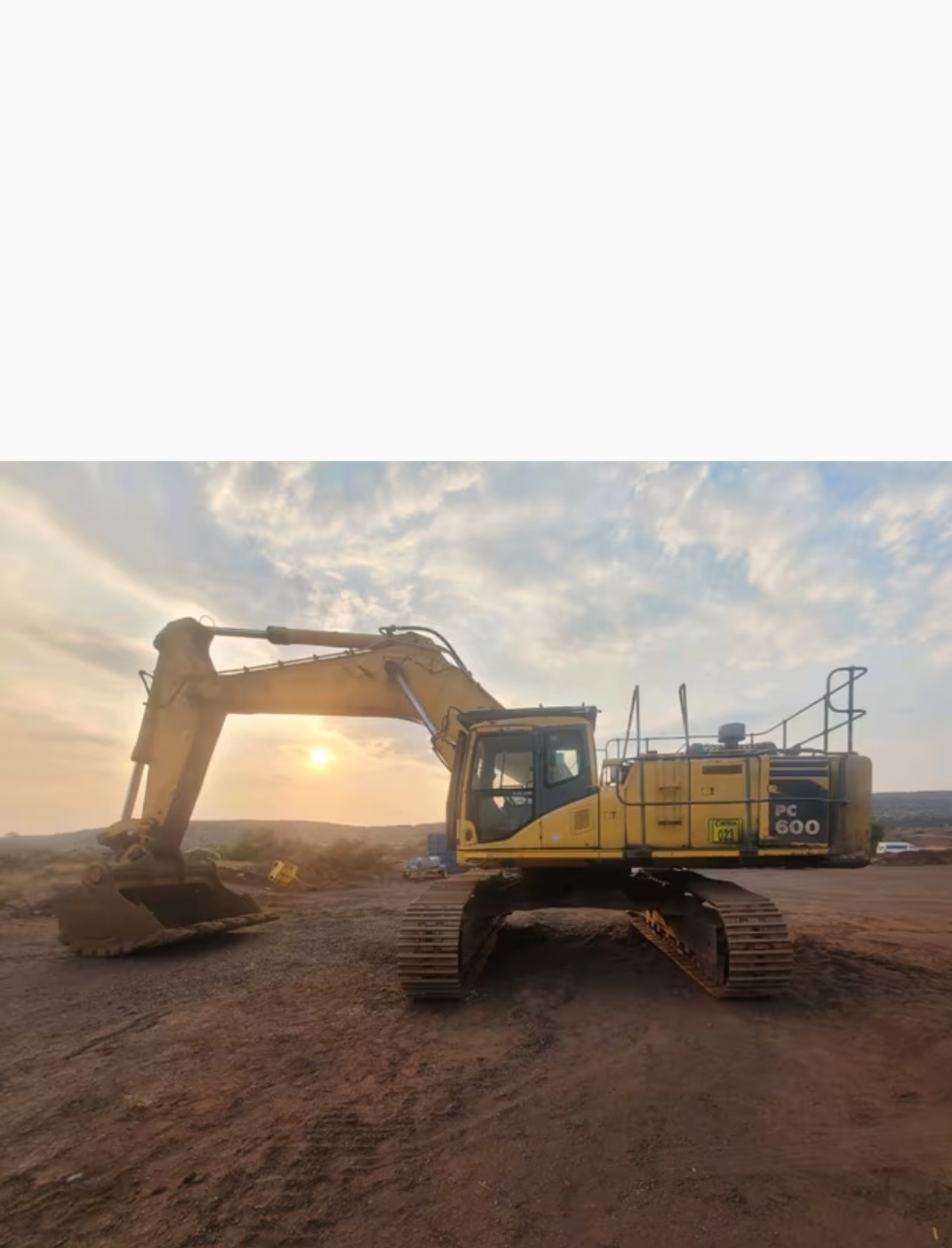 Komatsu PC600-7 2008 Excavator | Junk Mail