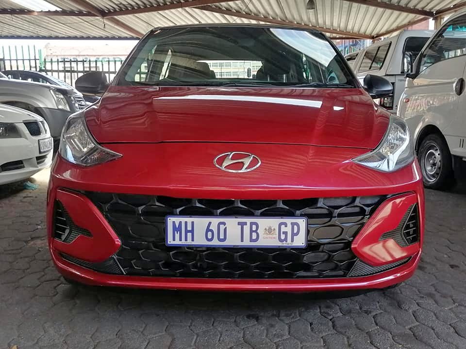 Hyundai Grand i10 1.2ltr 2023 Maroon in colour Petrol Service History ...