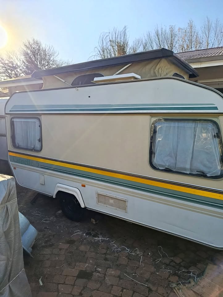 1986 Gypsey Caravette 5 | Junk Mail Marketplace