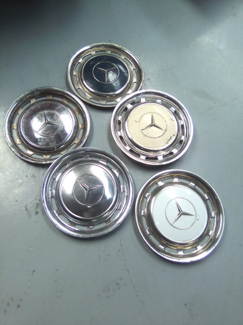 Mercedes Benz Hub Caps | Junk Mail Marketplace