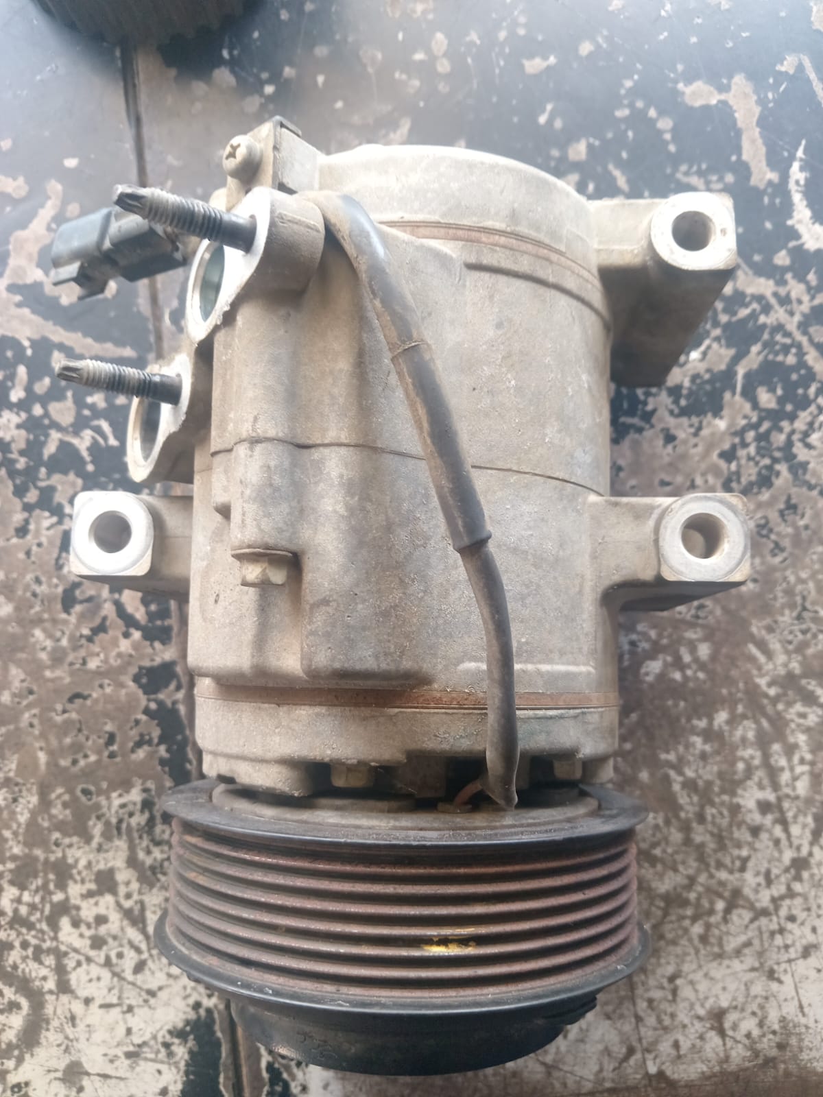 Ford ranger 3.2/2.2 aircon pump | Junk Mail