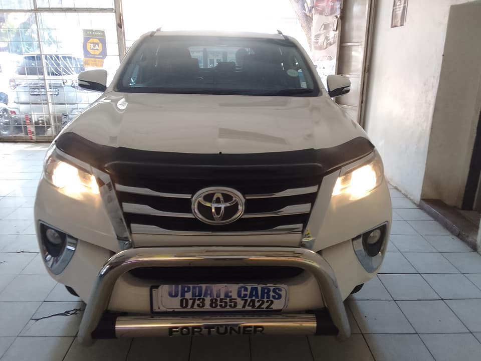 2017 Toyota Fortuner 2.8 Gd6 4x4 147000km White Color Manual Diesel ...
