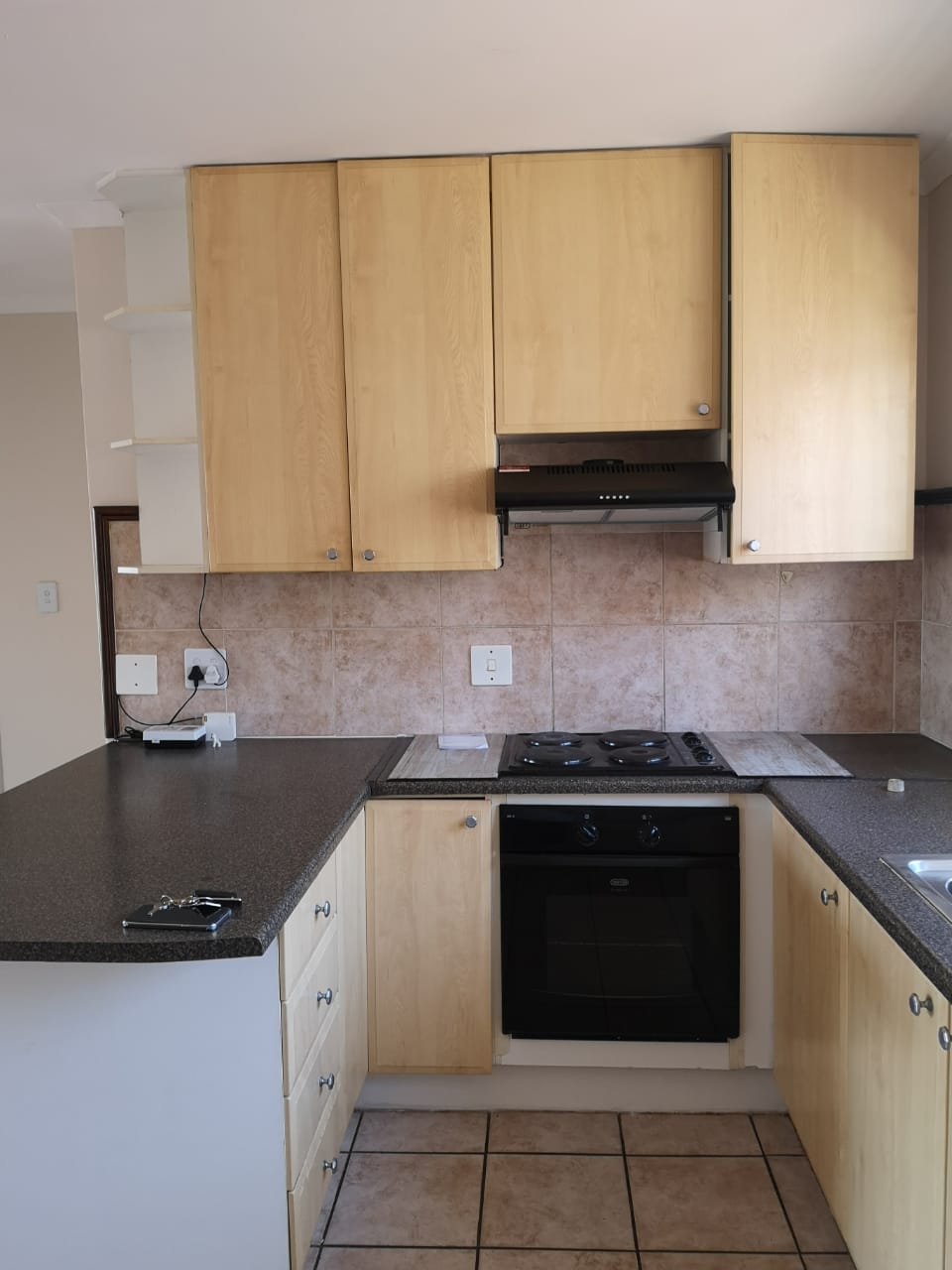 Neat Lock -up and go 1st floor apartment! | Junk Mail Marketplace