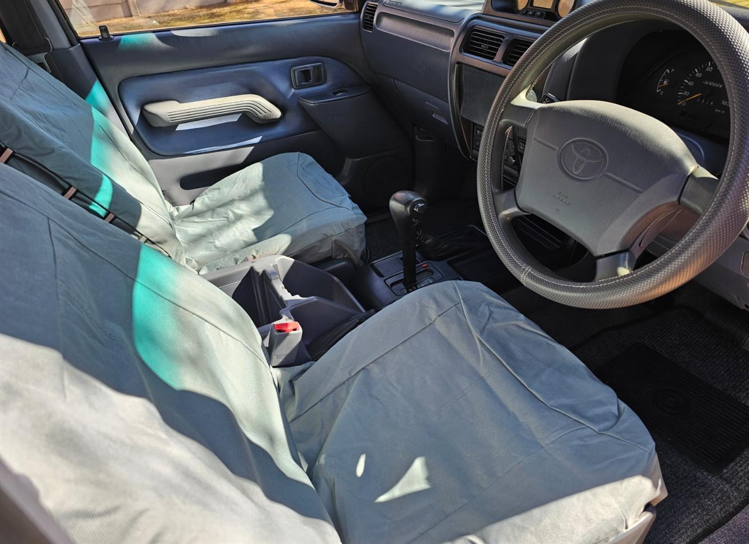 Toyota Prado turbo Diesel engine in original shape just to seem to be ...