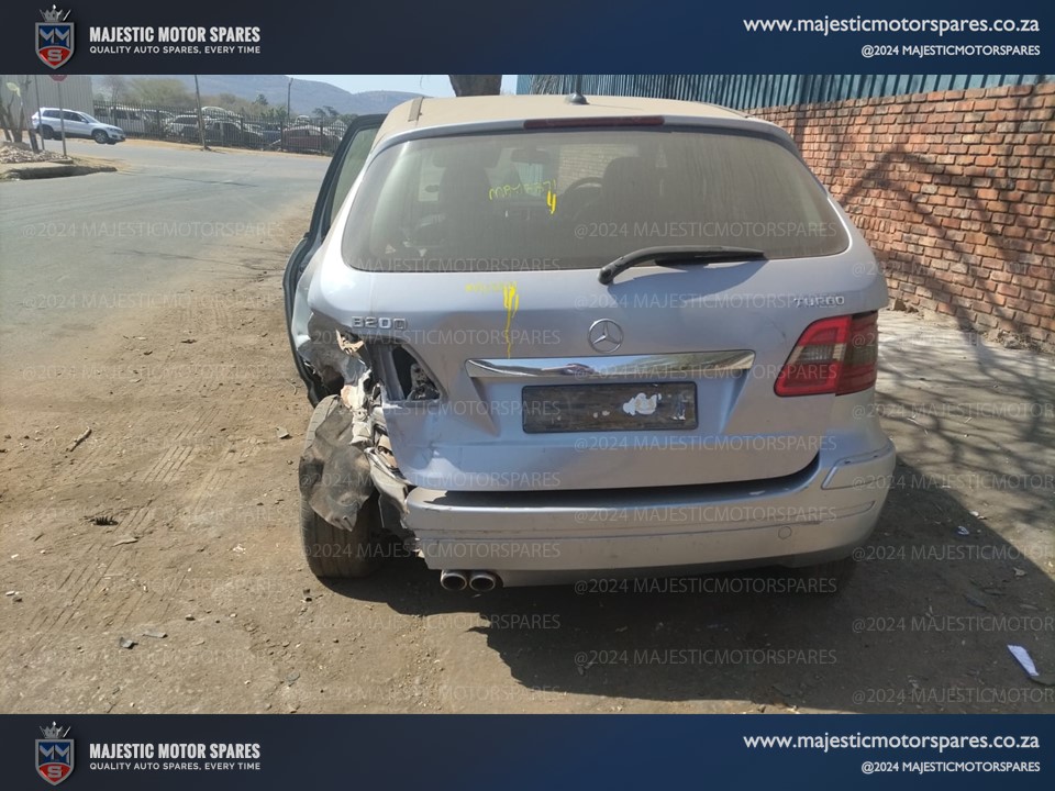 2006 Mercedes-Benz B200 Turbo W245 Automatic Stripping accident damaged ...