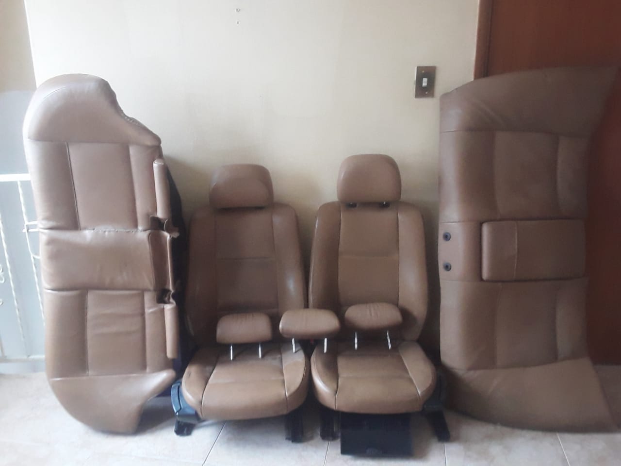 Bmw e46 brown leather seats. Still in good condition | Junk Mail