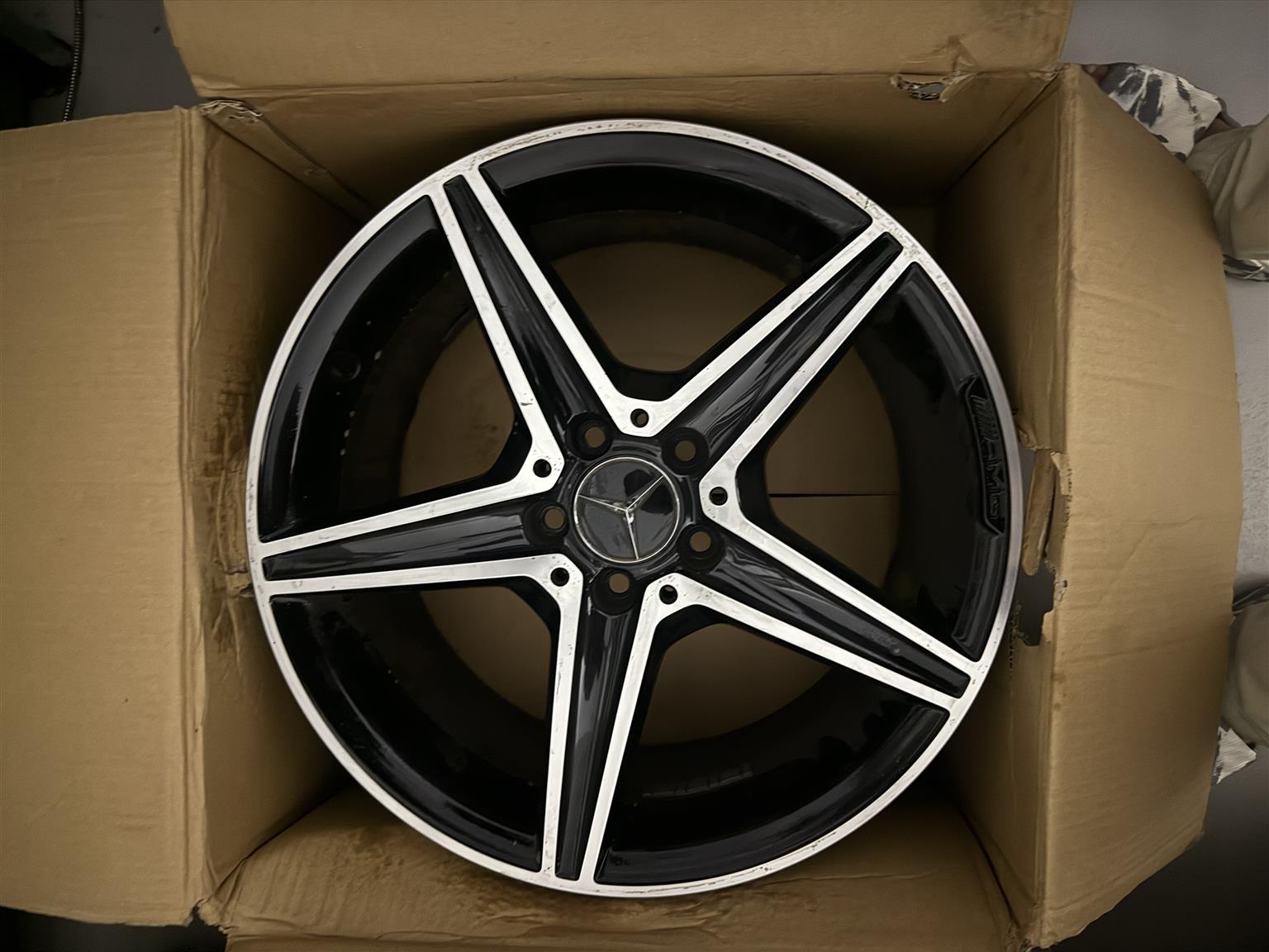 Original 18" AMG 5 spoke mags | Junk Mail Marketplace
