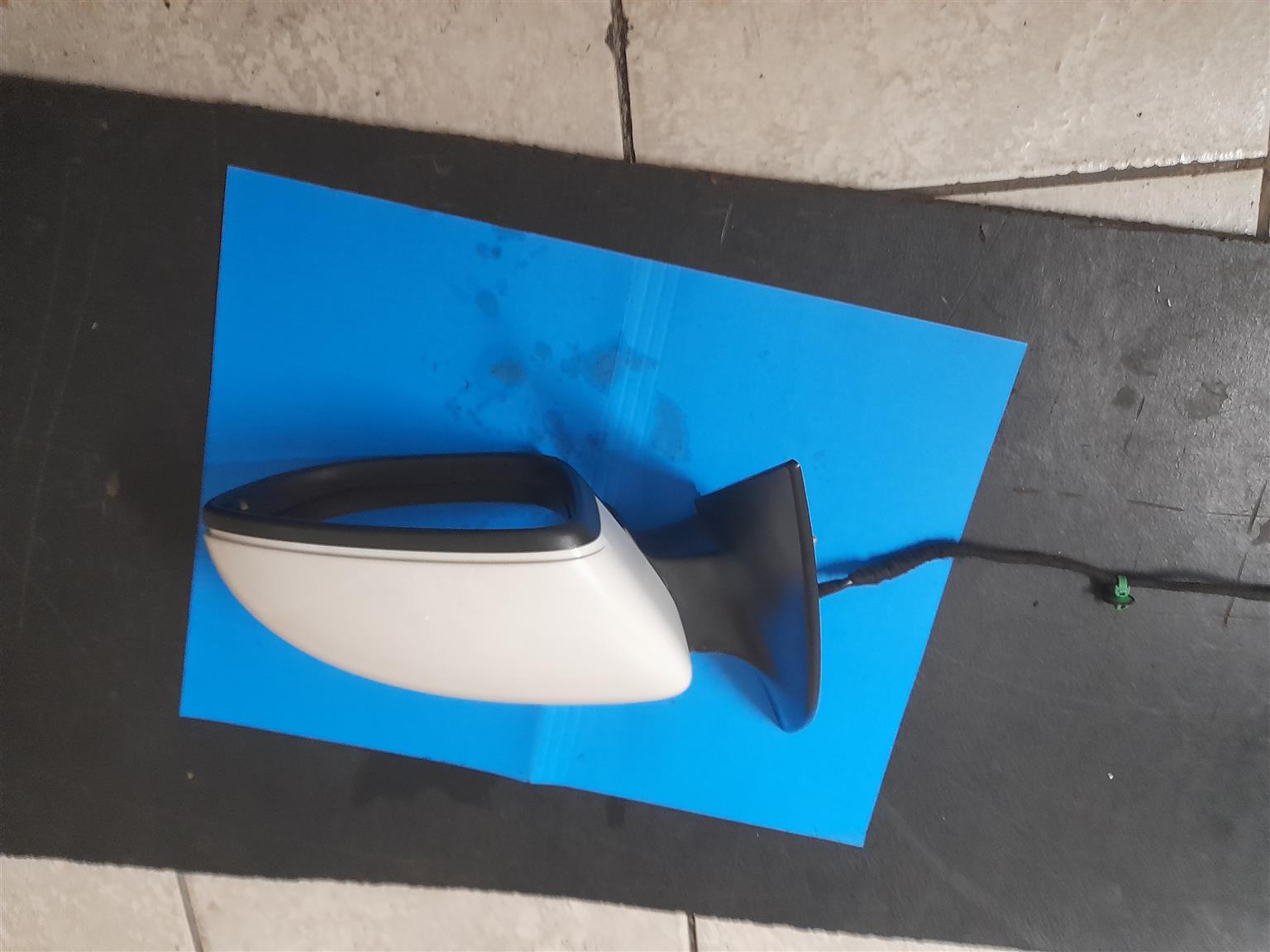 VW Passat CC side right hand side mirror for sale | Junk Mail Marketplace