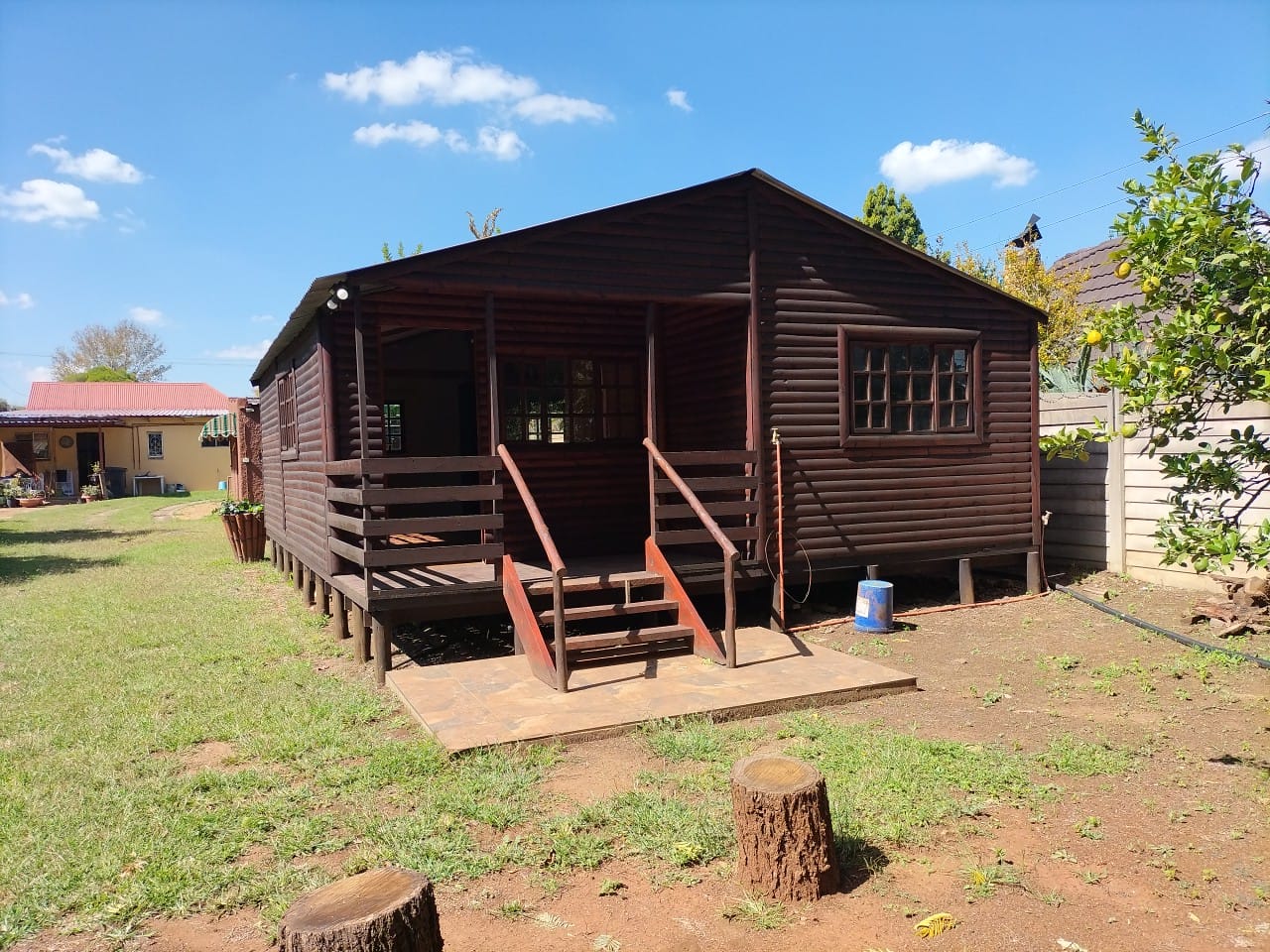 Garden cottage for rent | Junk Mail Marketplace