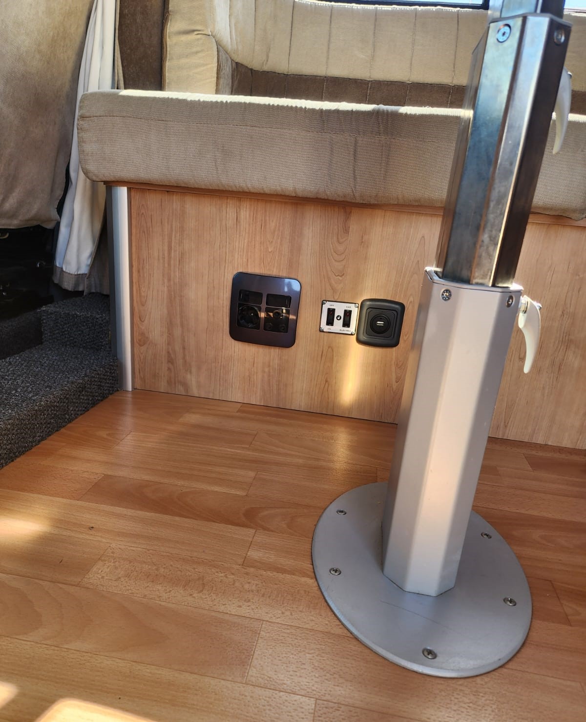 Discoverer Delux 2016 Motorhome 2.2 Diesel Mercedes Benz Sprinter ...