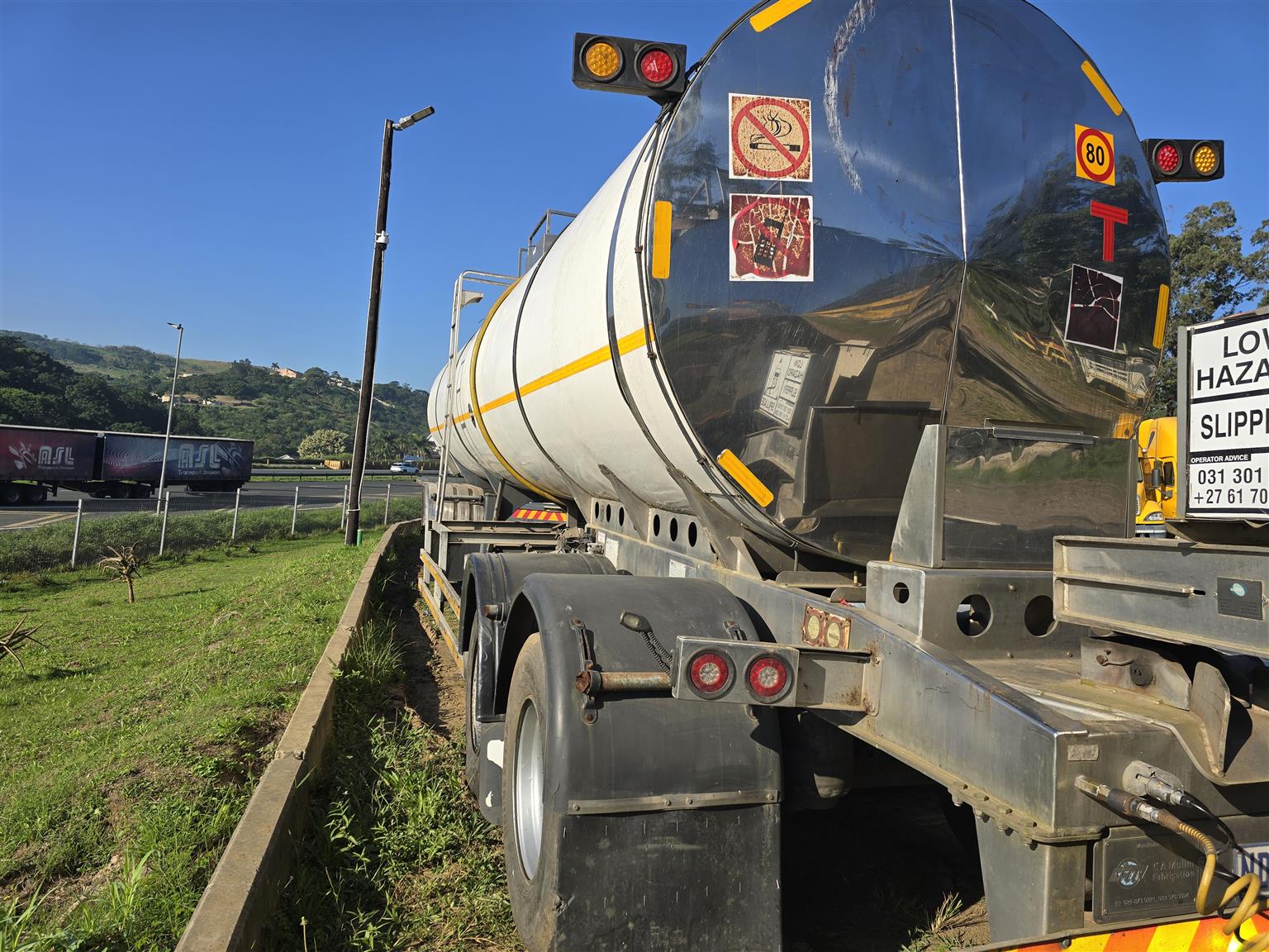 CA MULLER & PUP TANKER TRAILERS, 2013-AA3988 | Junk Mail