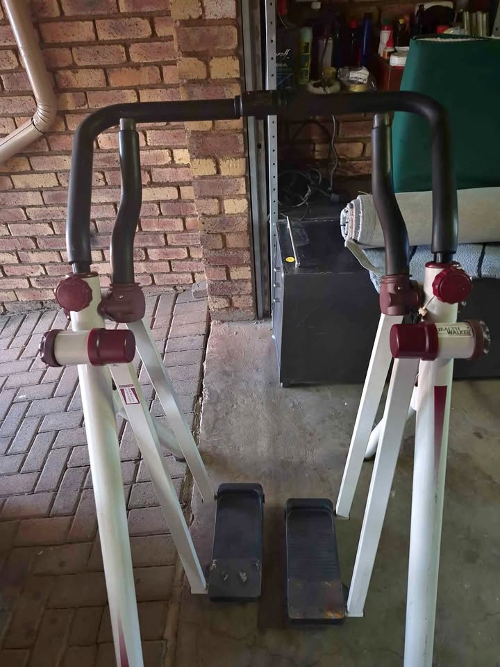 Health Walker, foldable slimming excersize machine for sale. | Junk ...