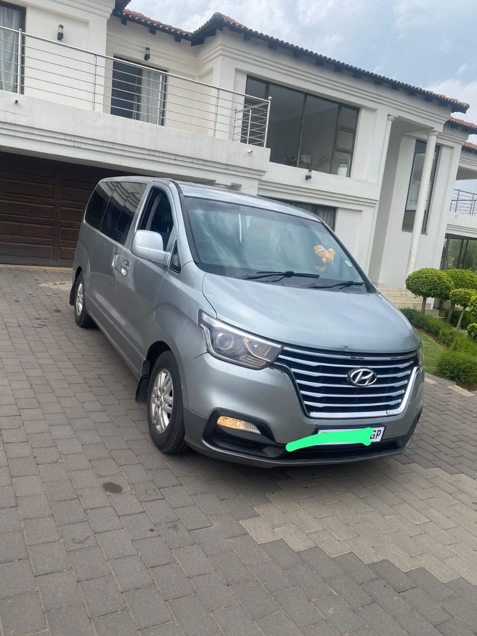 Hyundai H1 | Junk Mail Marketplace