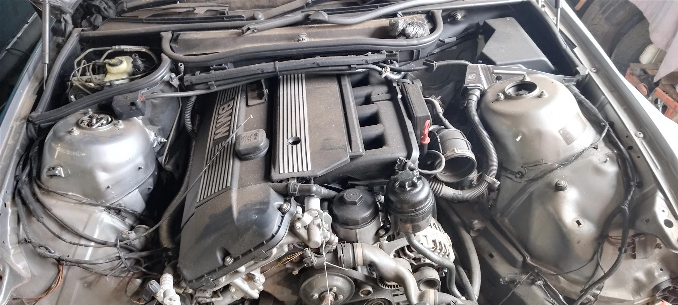 bmw 330i accident damage | Junk Mail Marketplace
