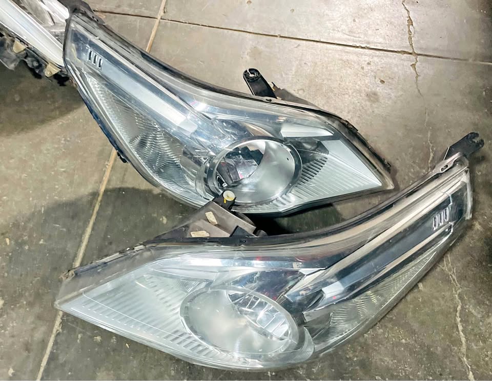 Chevrolet Utility headlights | Junk Mail Marketplace