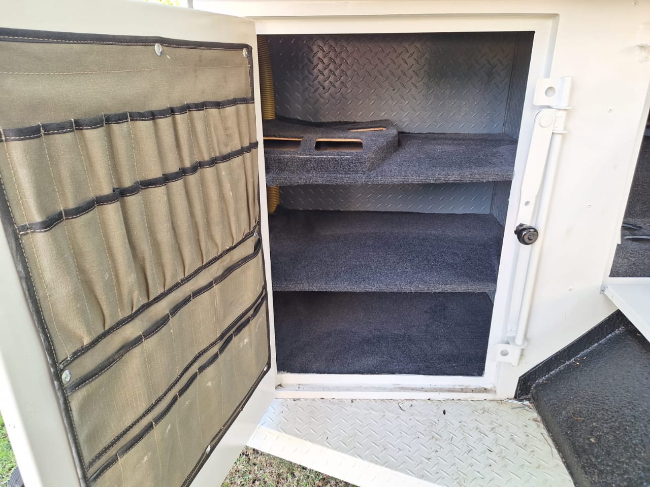 Bos 4/4 off road camping trailer for sale | Junk Mail